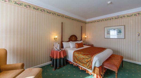 Castle Club und Suiten im Disneyland Hotel