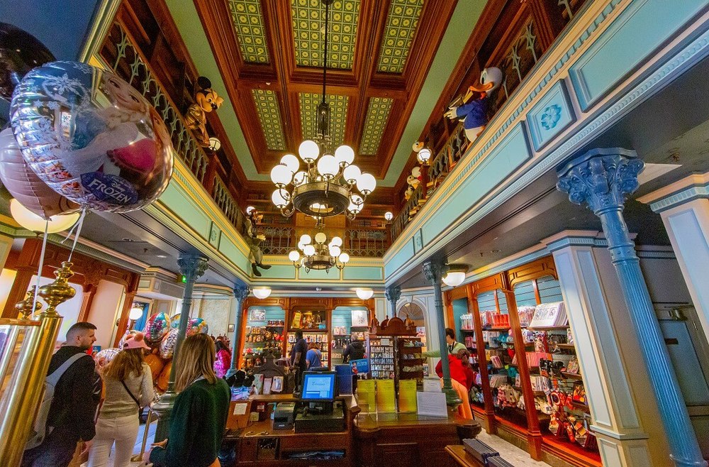 The Storybook Store im Disneyland Paris - Souvenirs & Bücher