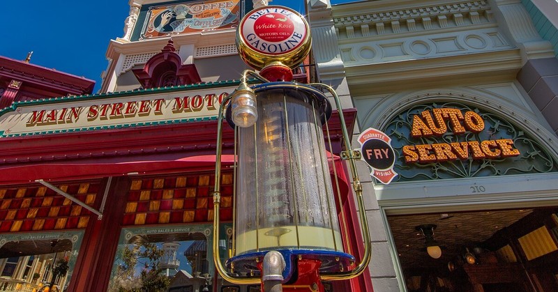 Main Street Motors im Disneyland Paris - Mode & Accessoires